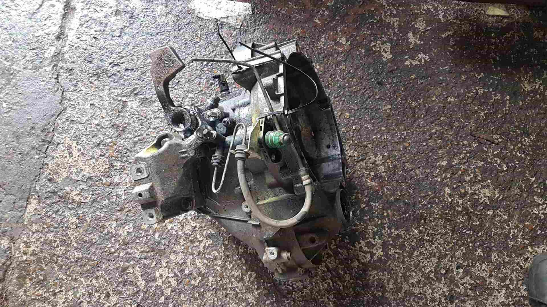 Volkswagen Caddy 2004-2010 20 SDI 5 Speed Manual Gearbox HFN Spares ...