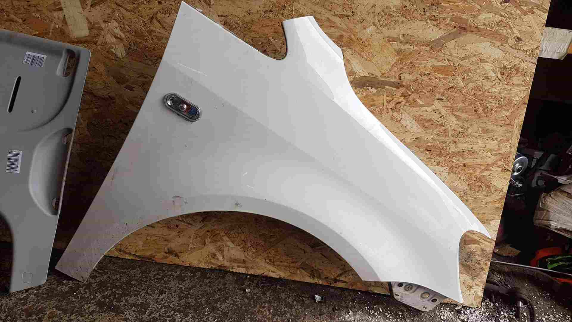 Volkswagen Caddy Maxi 2010-2015 Drivers Os Wing Lb9a Candy White ...