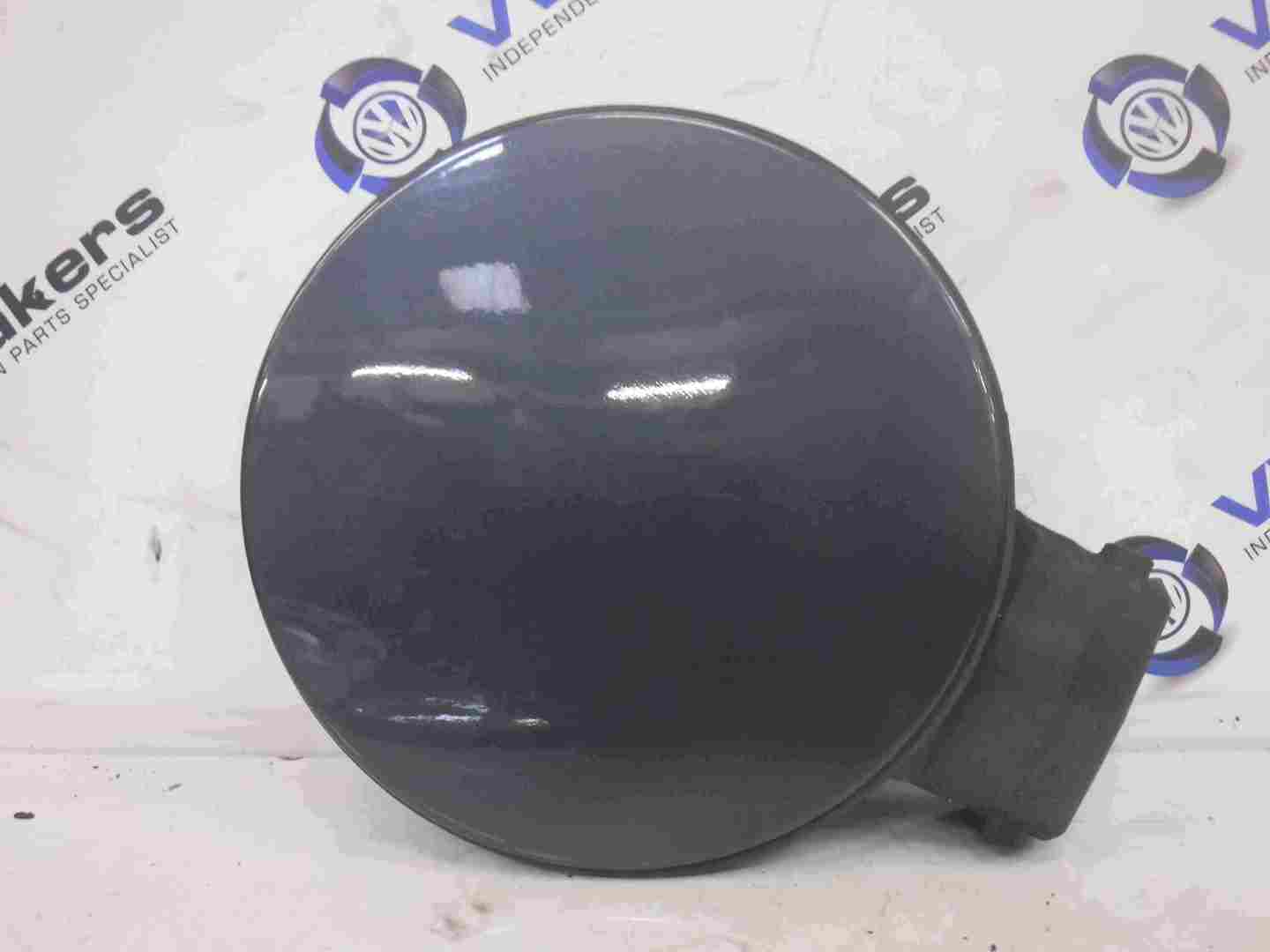 volkswagen golf mk4 1997-2004 fuel flap cover grey lc7v backing ...
