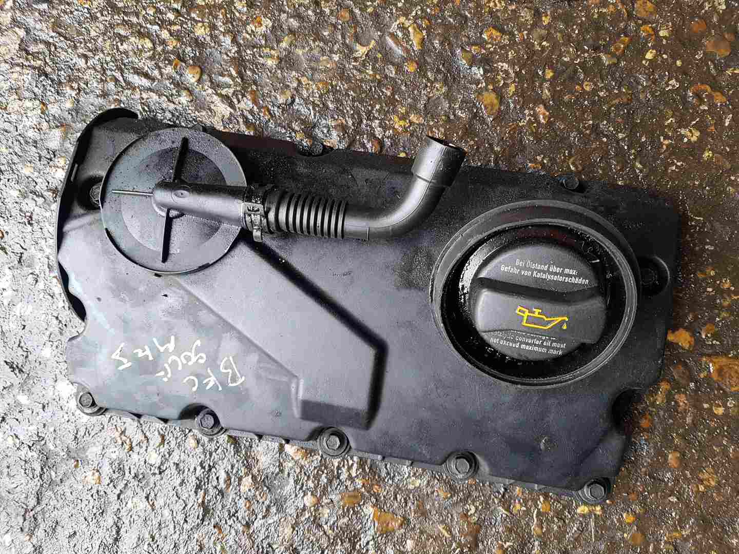 Volkswagen Golf MK5 2003-2009 19 TDI Engine Rocker Cover 038103475N ...