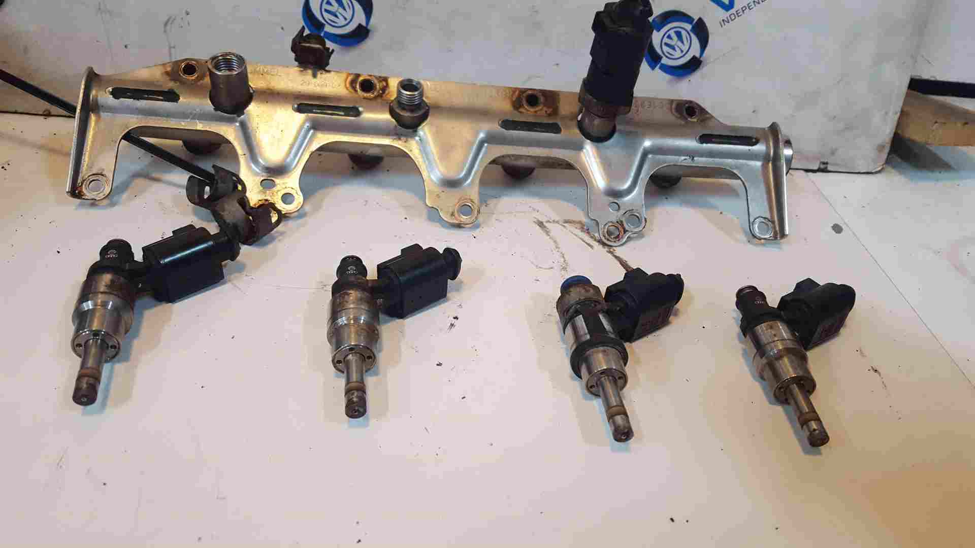 Volkswagen Golf MK5 2003-2009 GTI 20 TFSI Fuel Injectors X4 Rail AXX ...