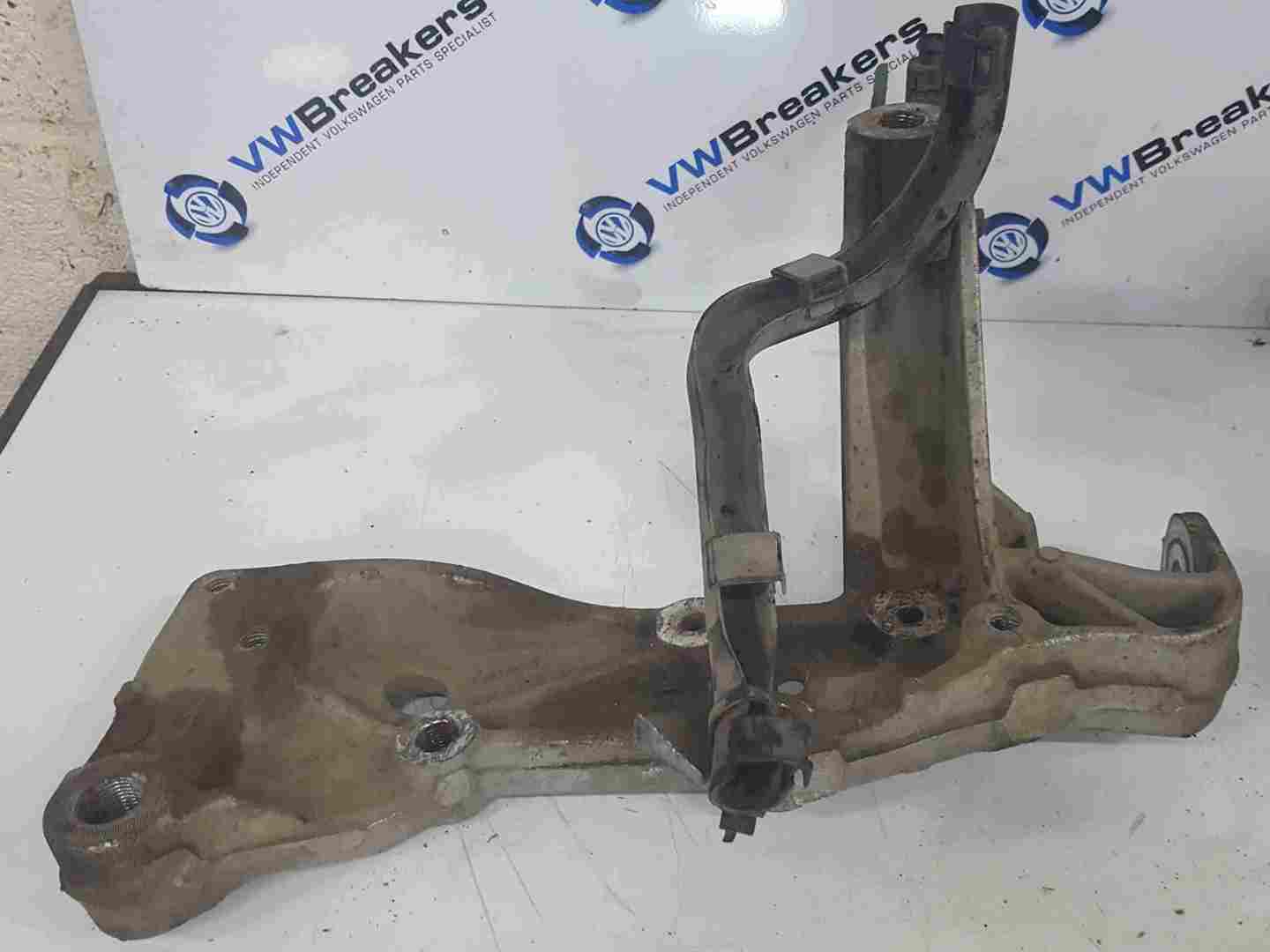Volkswagen Jetta A5 2005-2011 Passenger Ns Engine Bracket Subframe ...