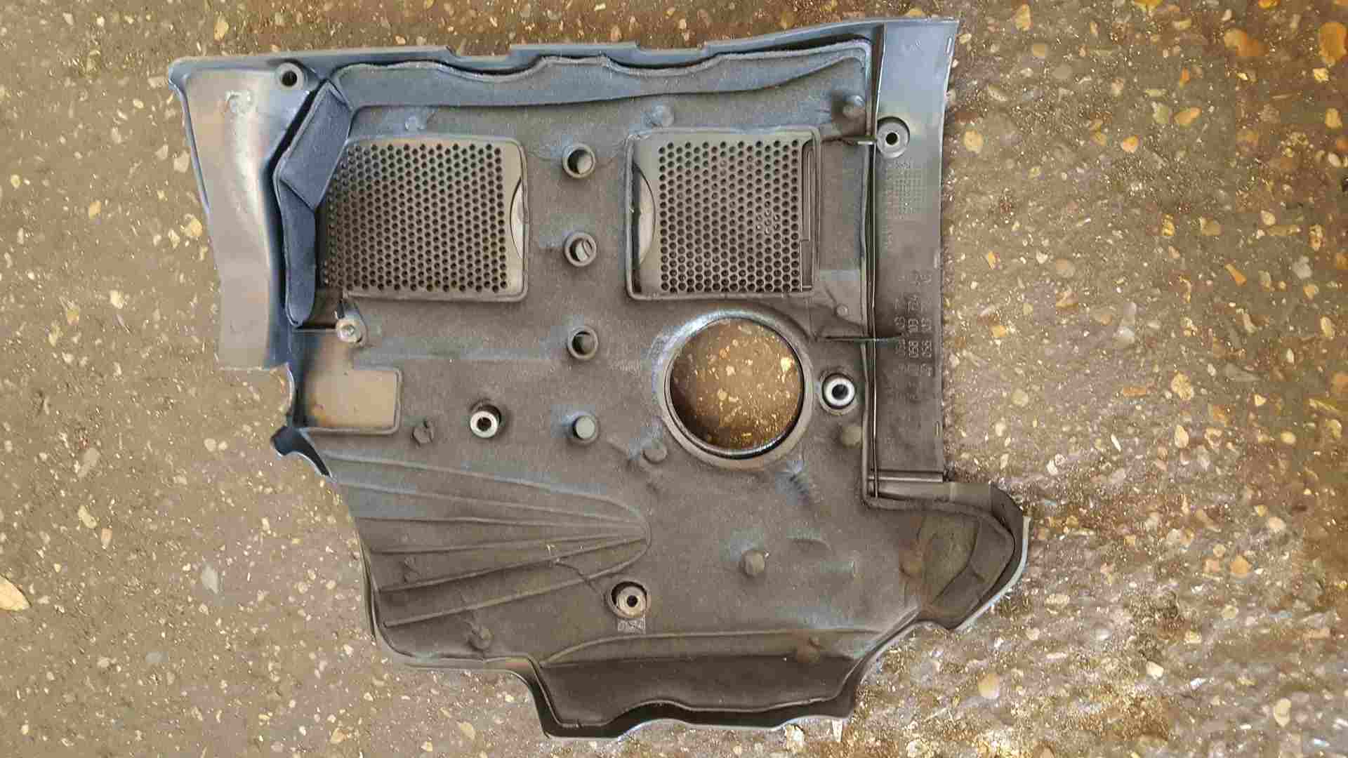 Volkswagen Passat B55 2001-2005 18T Engine Cover Plastic 58103724Ac ...