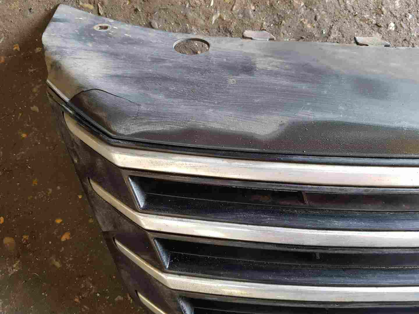 Volkswagen Passat B7 2010 2015 Front Bumper Grill Insert Store Used