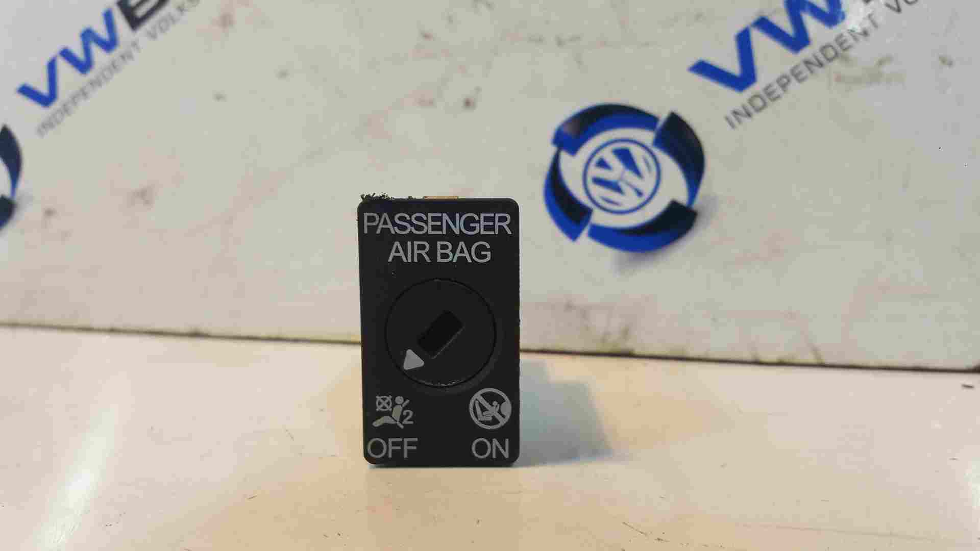 Volkswagen Passat B8 2015-2022 Airbag On AND Off Switch Control ...