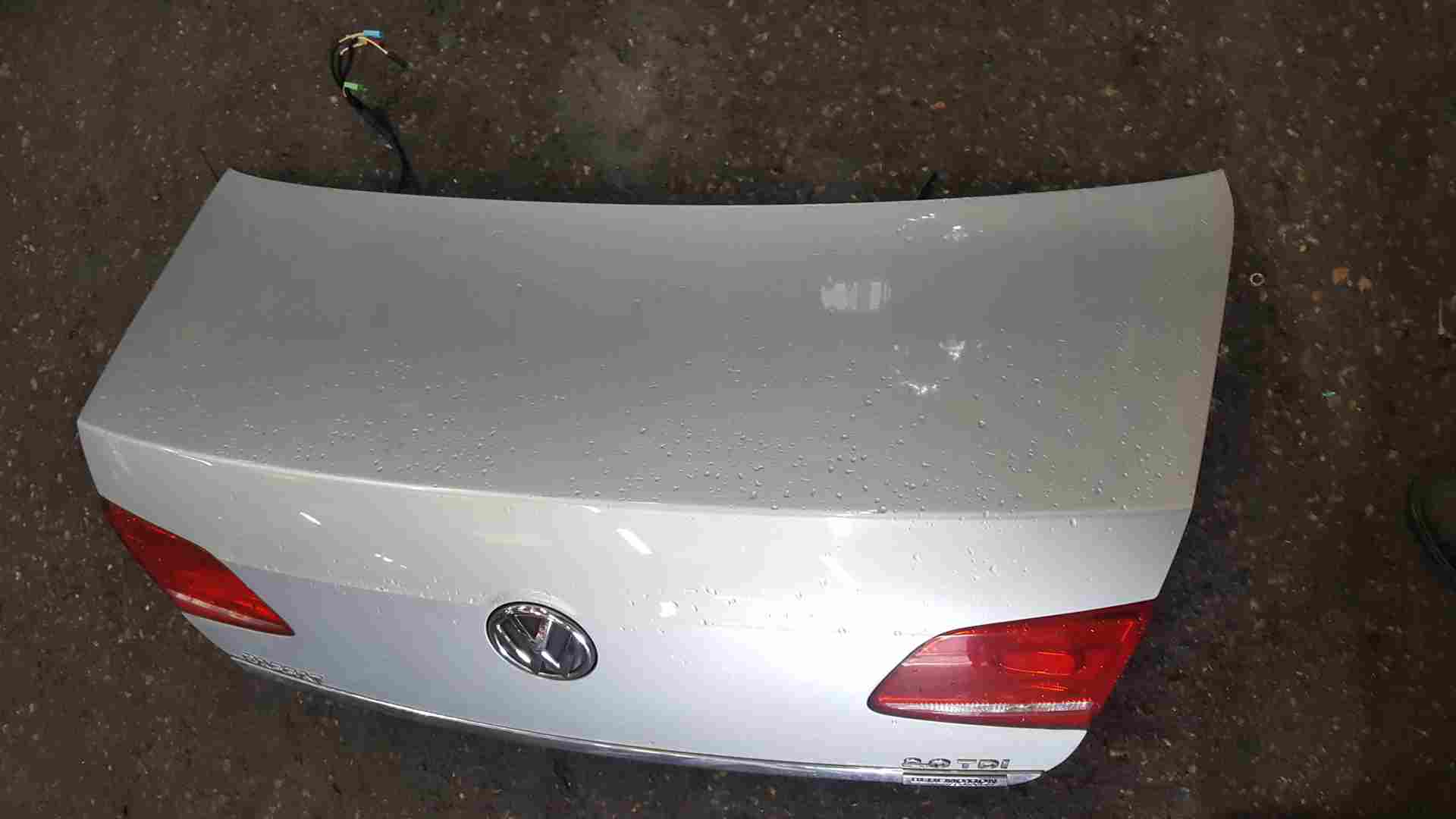 Volkswagen Passat Saloon B7 2010-2015 Rear Tailgate Boot LID Silver ...