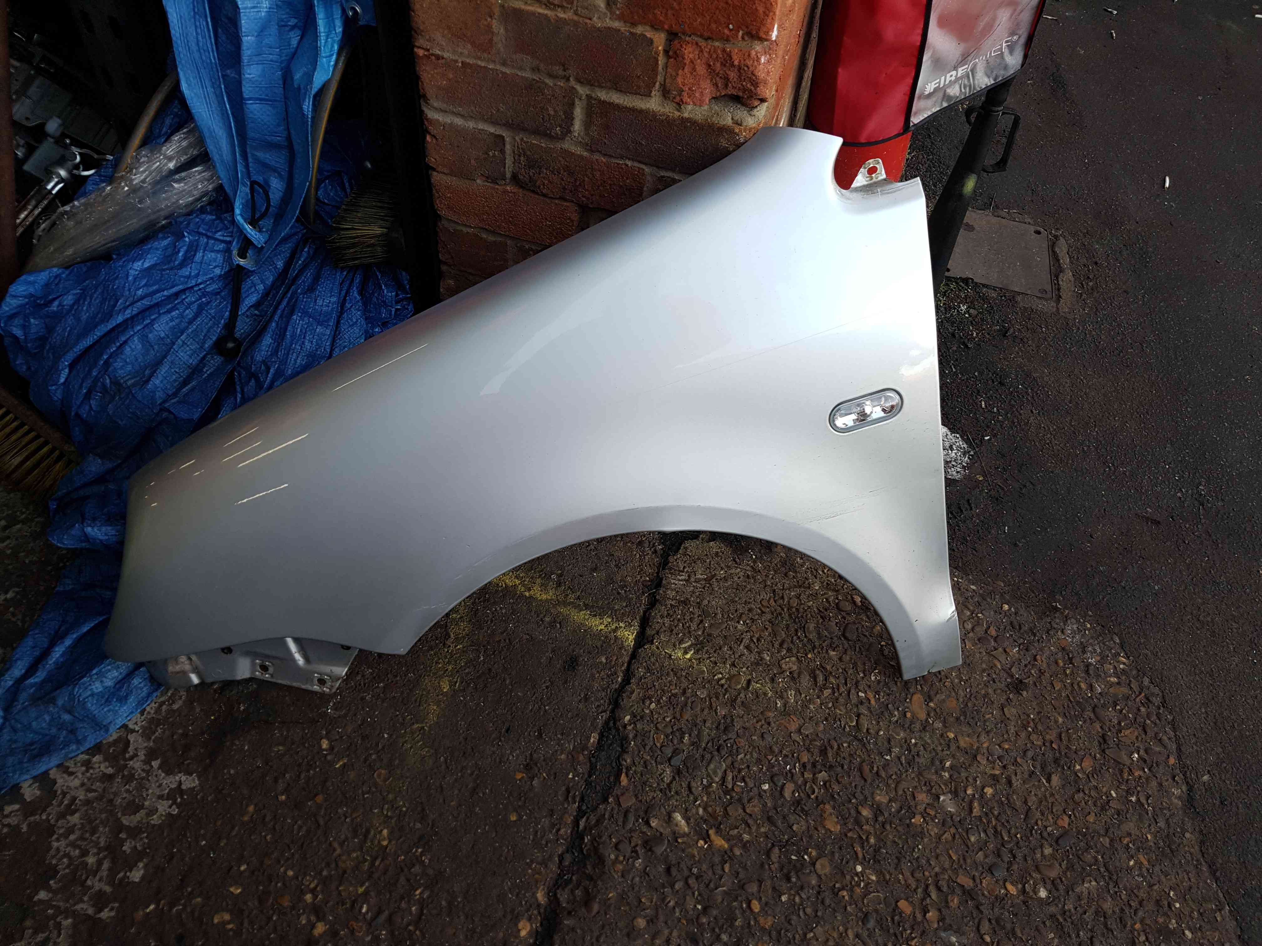 volkswagen polo 2003-2006 9n passenger ns wing silver la7w | VWBreakers