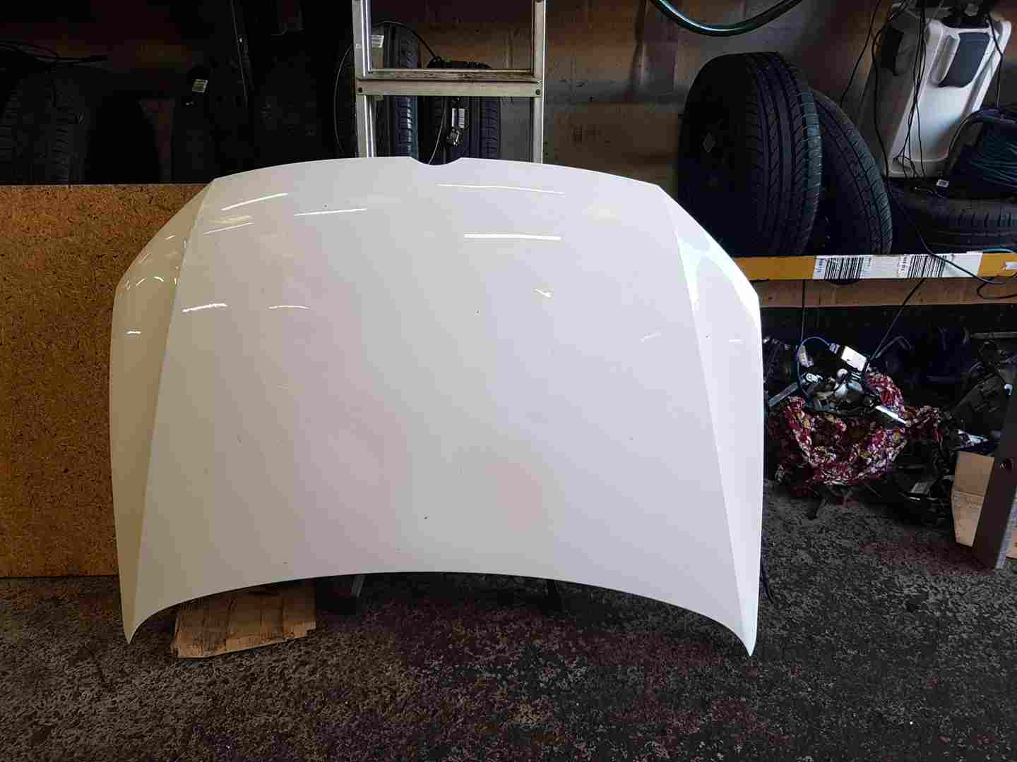 Volkswagen Polo 6R 2009-2014 Front Bonnet White Lb9a | VWBreakers