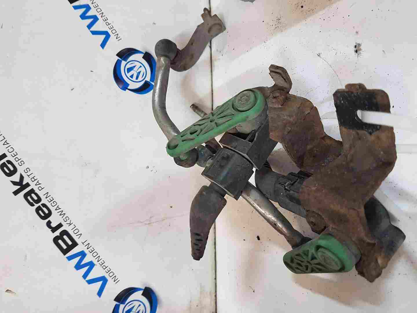 Volkswagen Scirocco 2008-2014 Front Headlight Level Levelling Sensor X2 ...