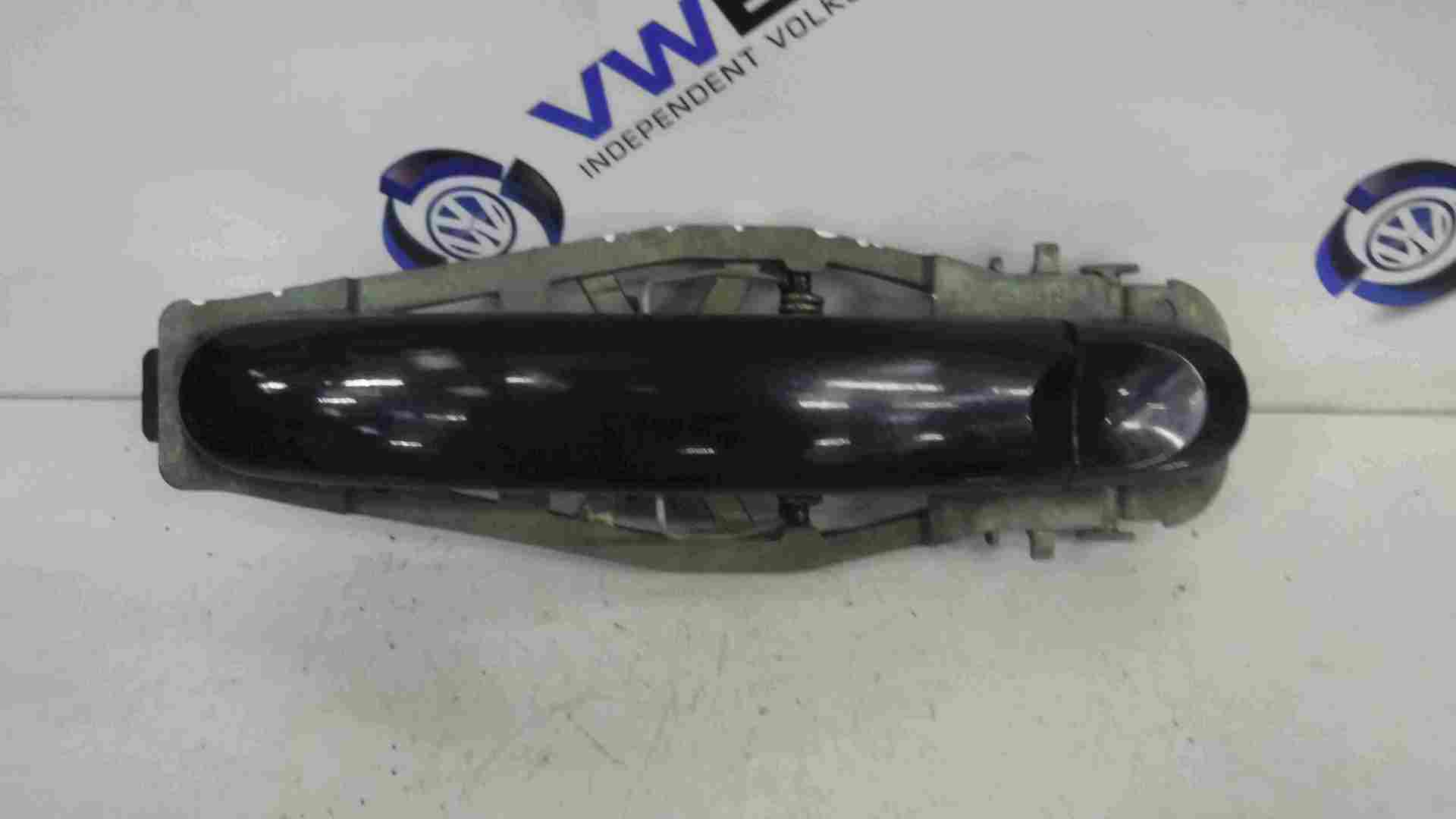Volkswagen Touran 2003-2006 Drivers OSR Rear Exterior Door Handle Black ...