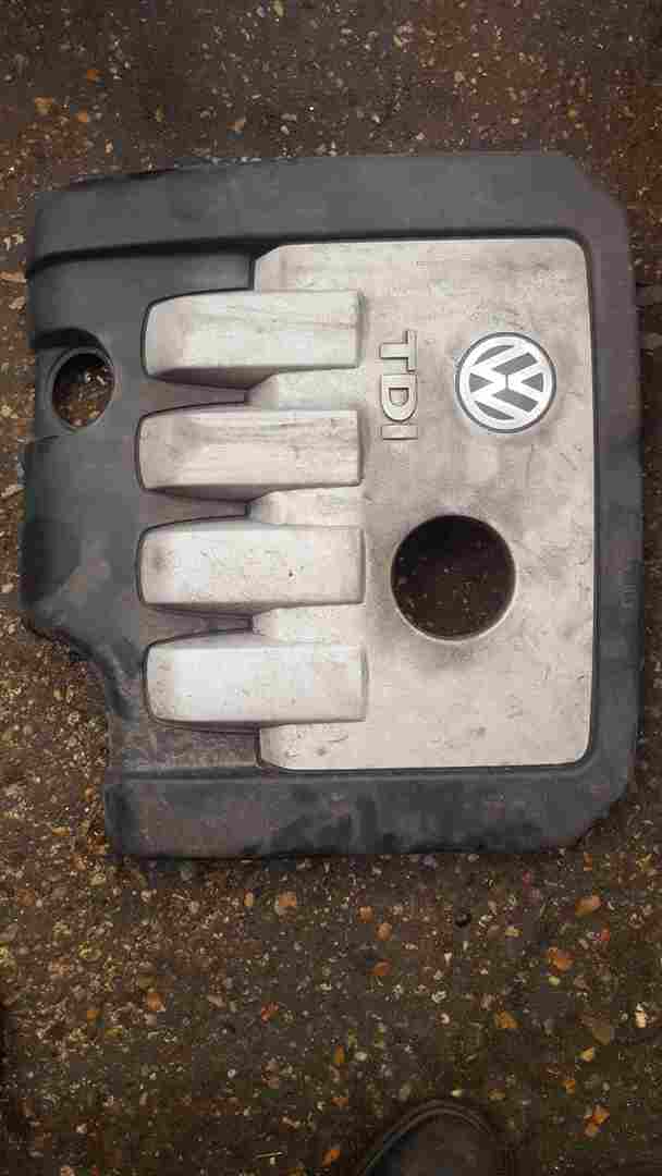 Volkswagen Touran 2003-2006 TDi Engine Cover 03G103925BG | VWBreakers