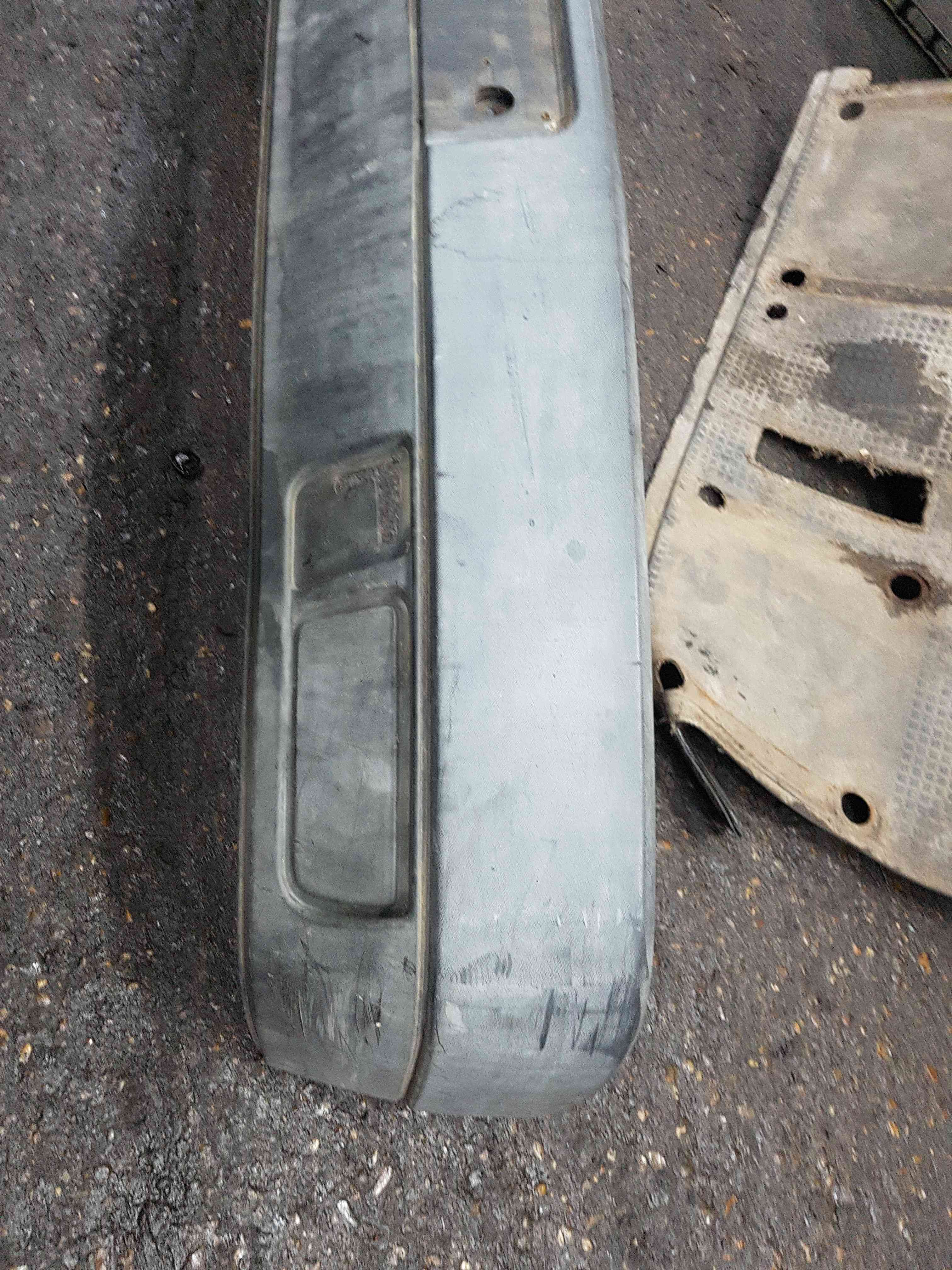 volkswagen transporter t4 1990-2004 front bumper plain black | VWBreakers